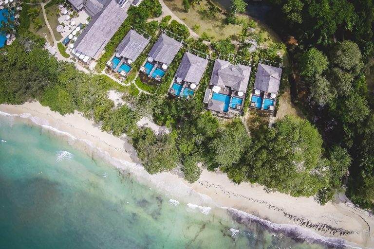 The H Resort & Sesel Spa, Mahé, Seychellen – Tropen-Chic am Beau Vallon ...